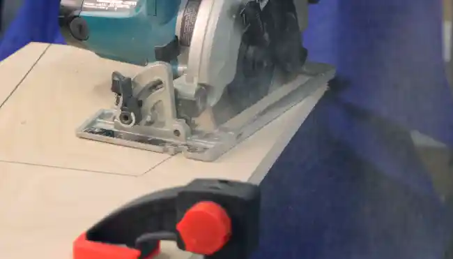 Why Does My Circular Saw Spin Backwards: 11 Issues & Solutions